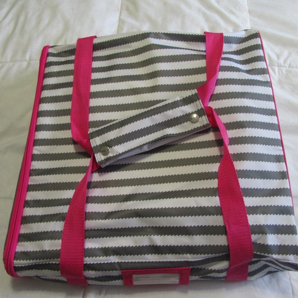 thirty-one | Kitchen | New Thirty One Packaparty Thermal | Poshmark